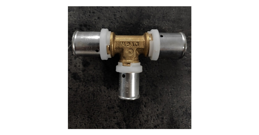 Ötrétegű cső press idom T idom 20-16-20 Comisa - komfortszerelvenyshop.hu